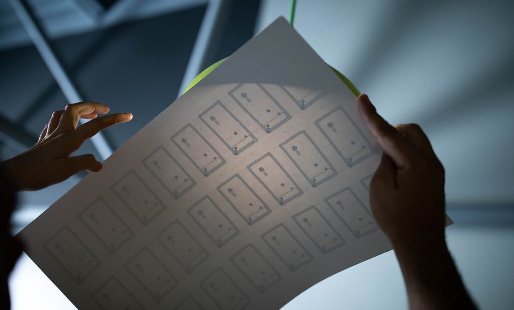 Sappi and ISBC Launch Smart Paper Embedded with RFID - ME Printer