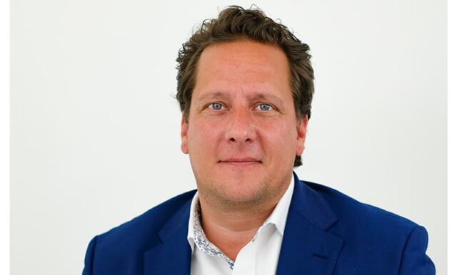 FESPA Eagle Eyes on the Middle East - ME Printer